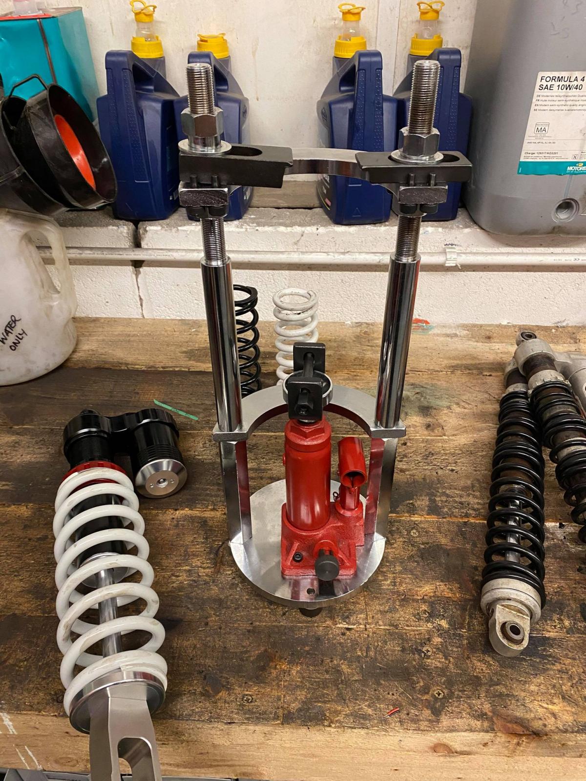 SHOCK SPRING COMPRESSOR HYDRAULIC – SMXOFFROAD Ltd